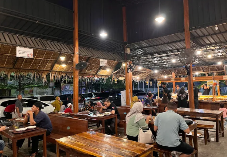 6 Rekomendasi Resto Keluarga Terbaik di Tegal untuk Gathering, Lamaran ...