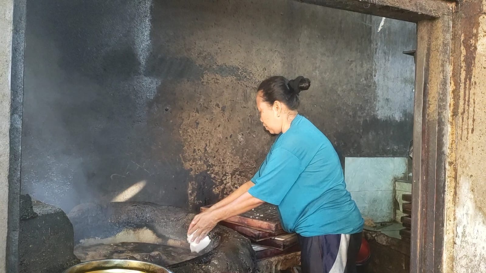 Rupiah Melemah, Pengrajin Tahu di Brebes Siapkan Strategi Jika Harga ...
